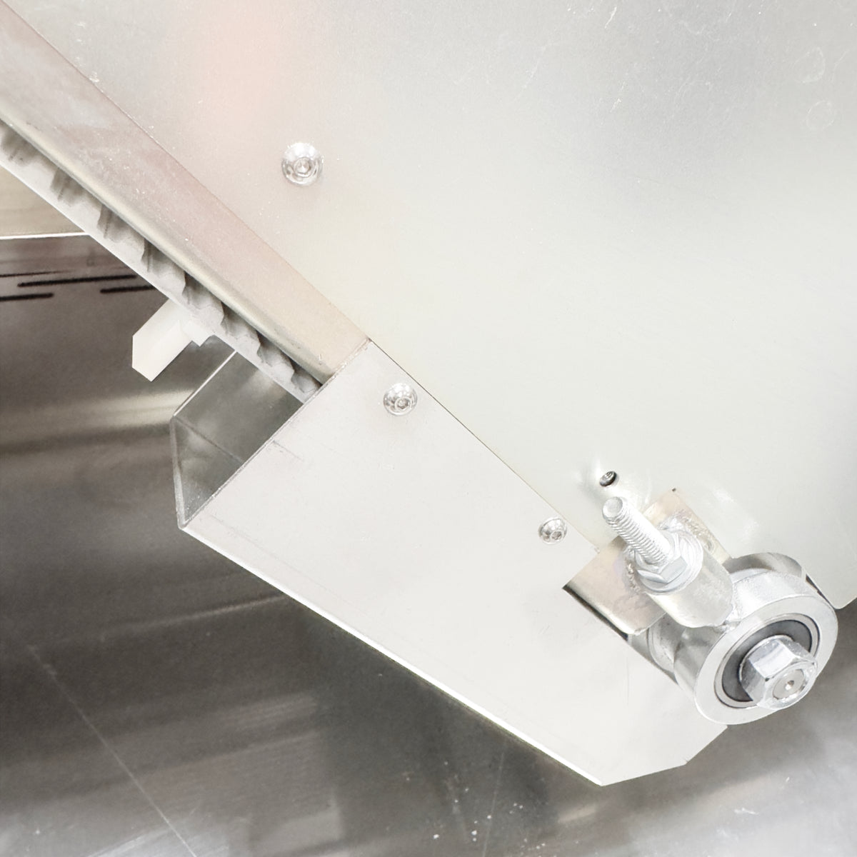 Ball Dispenser Tension Roller Complete – Amtech Range